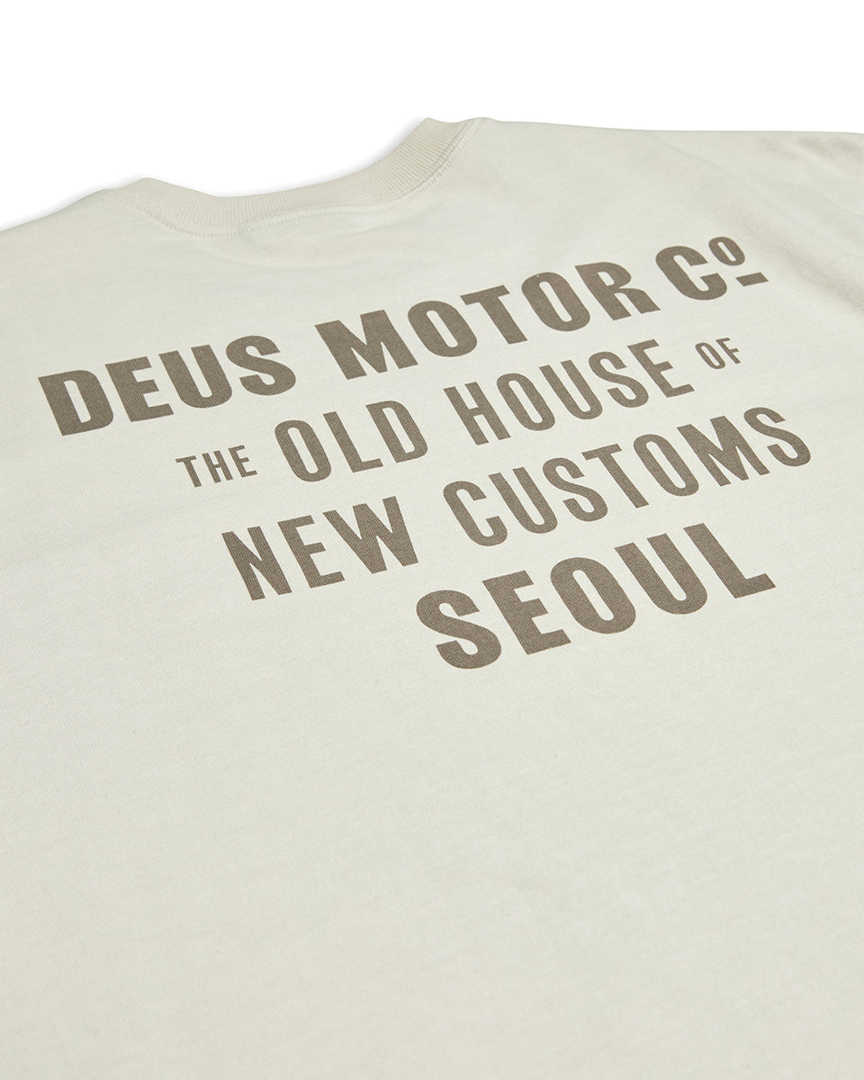 Tees | Deus Ex Machina | Old Customs Tee – Deus Ex Machina Europe